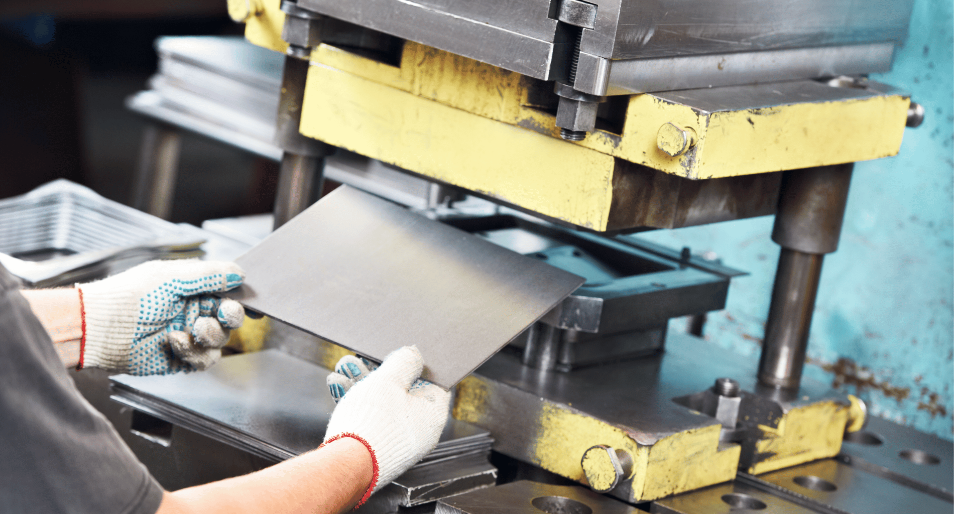 7 Steps In The Sheet Metal Bending Process | Zemetal